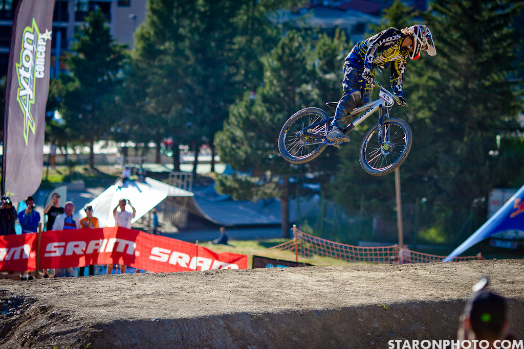 Nico Vink 360 and 2nd Place at Crankworx Speed and Style - Cam Zink ...