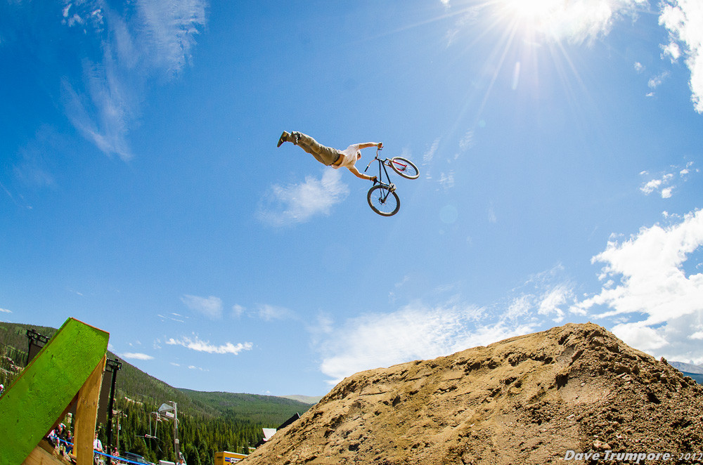 Massive, Perfect Superman Seat Grab - CFF Shimano Slopestyle Finals ...