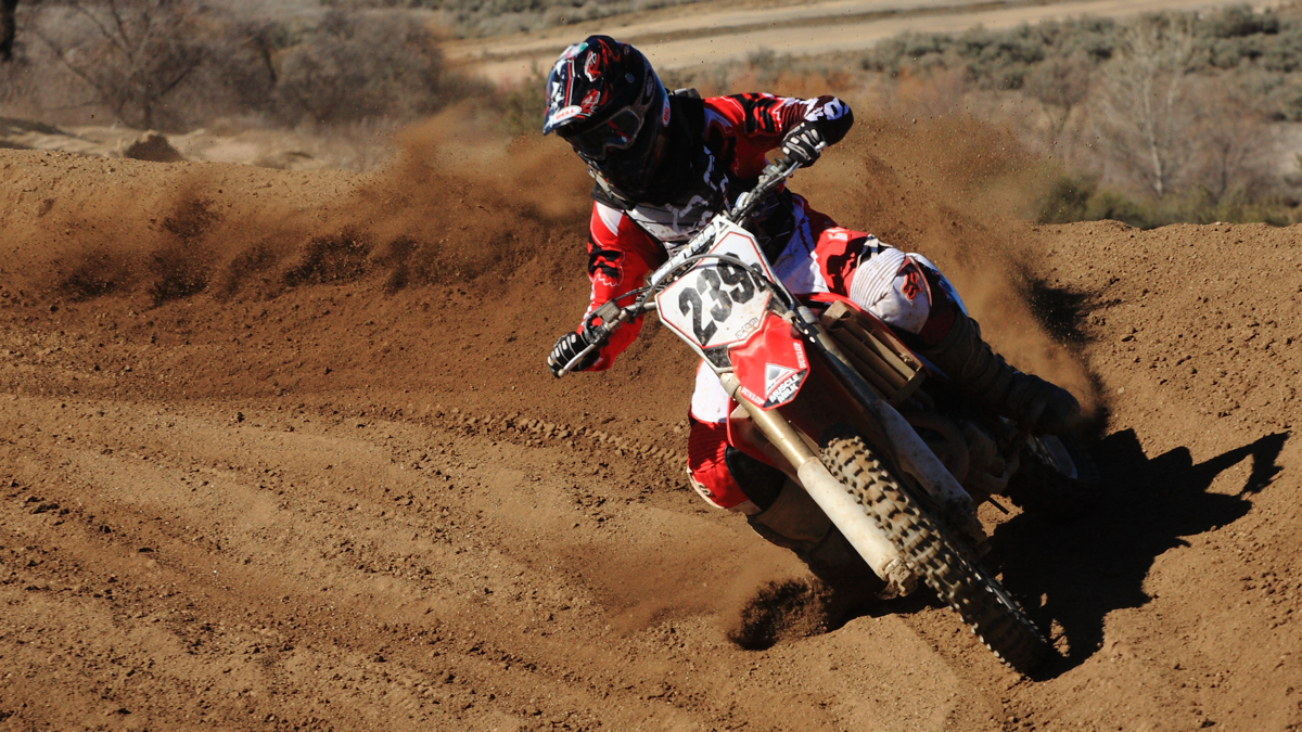 Fitzy on the Moto - Santa Cruz Nomad Carbon with Prototype Fox ...