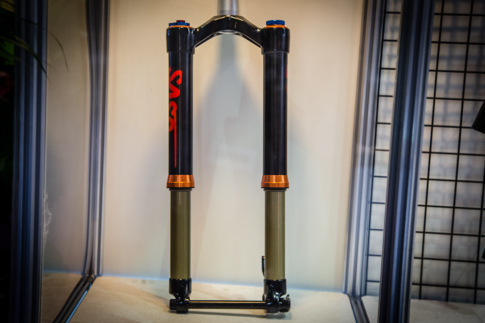 An Ode to 2003, Inverted Singlecrown Fork - 2013 Taipei Bike Show Day 3 ...