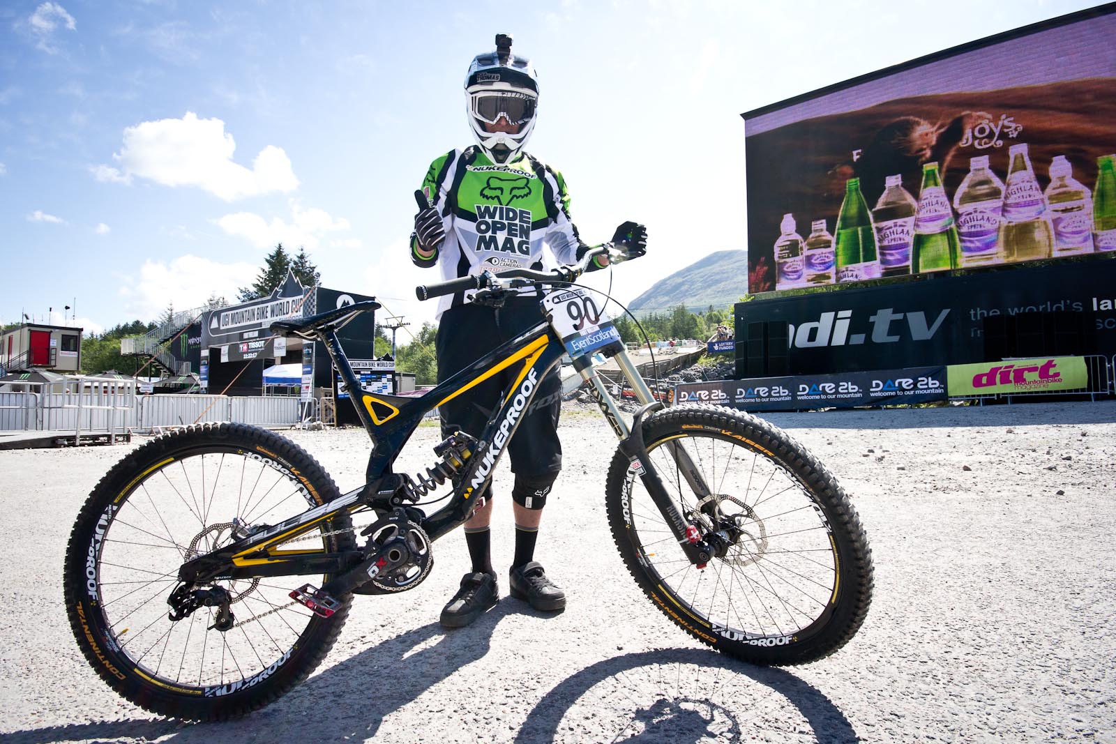 Rich Thomas's Nukeproof Pulse - 24 Pro DH BIkes from Fort William World ...