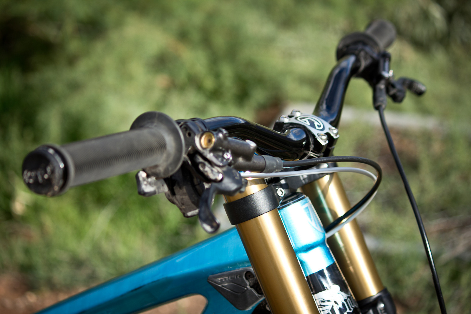 Cam McCaul's Cockpit on his 2013 Rampage Bike - Rampage Pro Bike: Cam ...