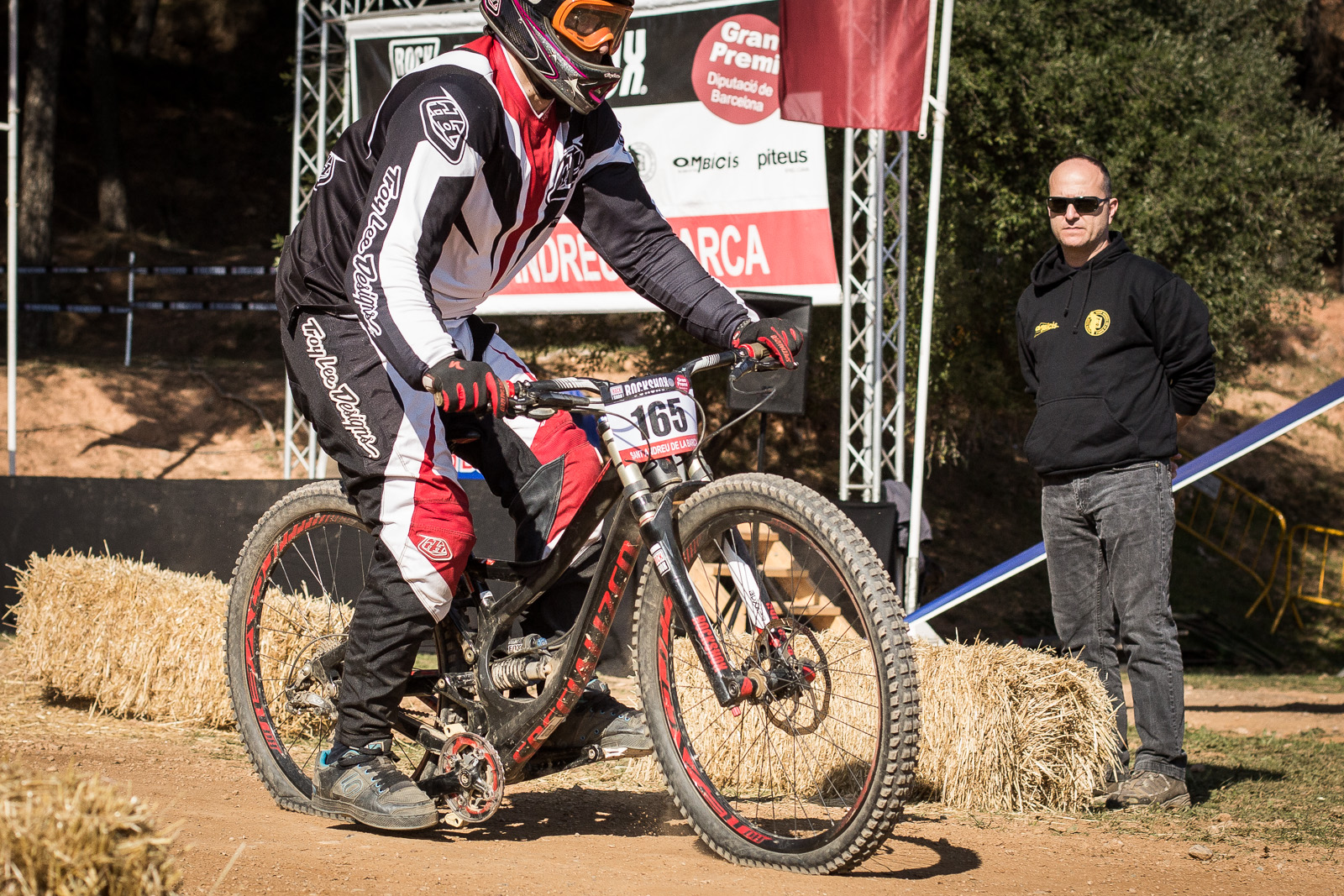 Knight Rider G-Out - Flat Landing Fails or Casing Carnage - 37 Downhill ...