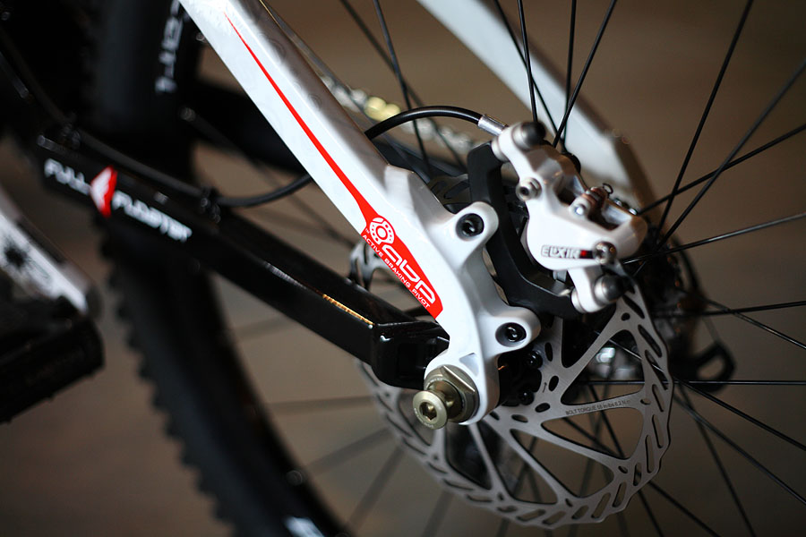 ABP and Avid Elixir R Brakes - 2010 Trek Session 8 - Mountain Biking ...