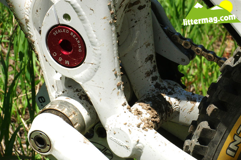 83mm bottom bracket and stiff rear end - PROVEN: MSC F5 Downhill Bike ...