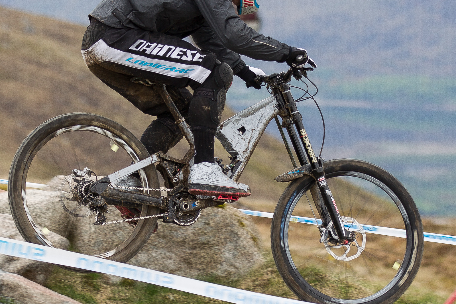 All New Lapierre Prototype DH Bike Spotted in Fort William - All New ...