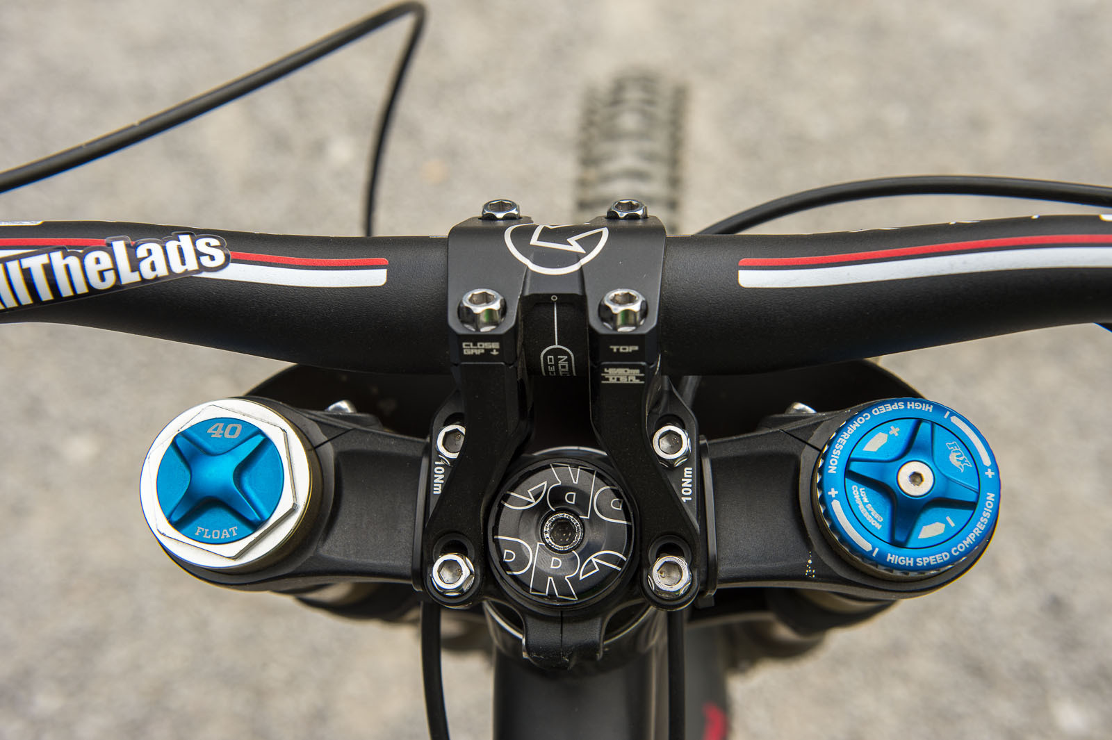 PRO Components Stem on Sam Dale's Saracen DH 27.5 - Sam Dale's Saracen ...