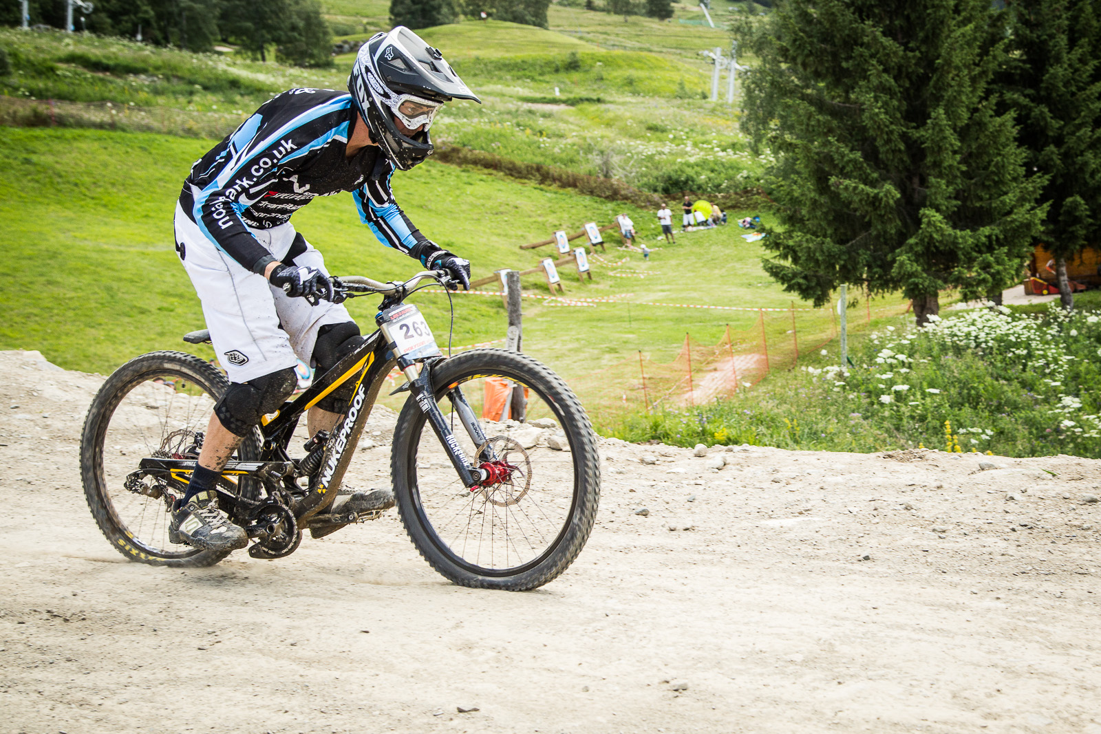 Nukeproof Pulse G-Out - G-Out Project: Crankworx L2A Air DH - Mountain ...