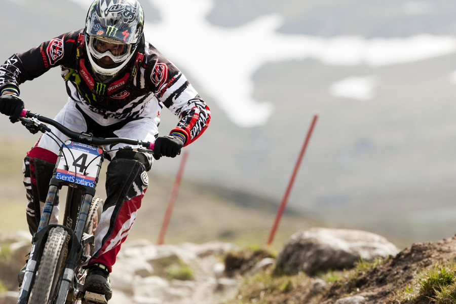 Sam Hill - 2010 Fort William World Cup, Day 2 - Mountain Biking ...