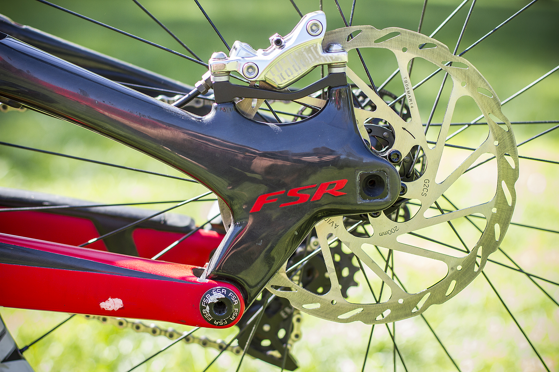 Avid Code Brakes with 200mm Rotors on Gwin's Demo - Pro Bike Check ...