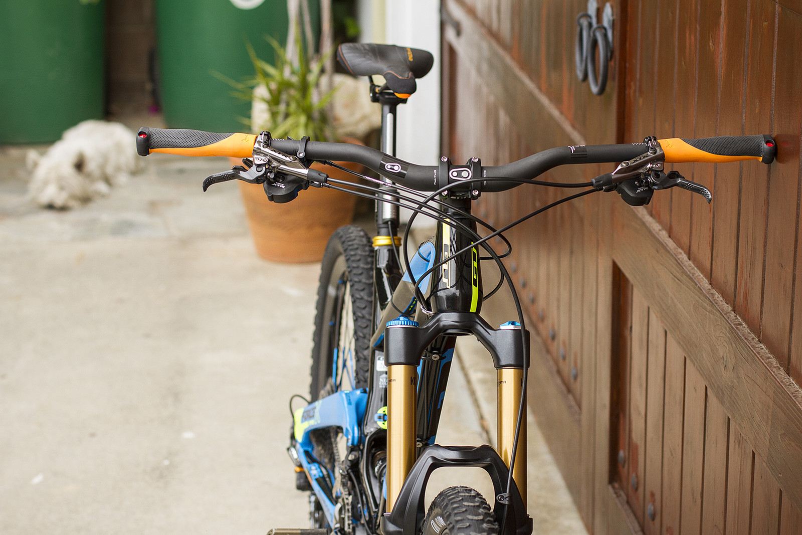 Hans Rey's GT Force X Pro Carbon - Legend Bike Check: Hans Rey's GT ...