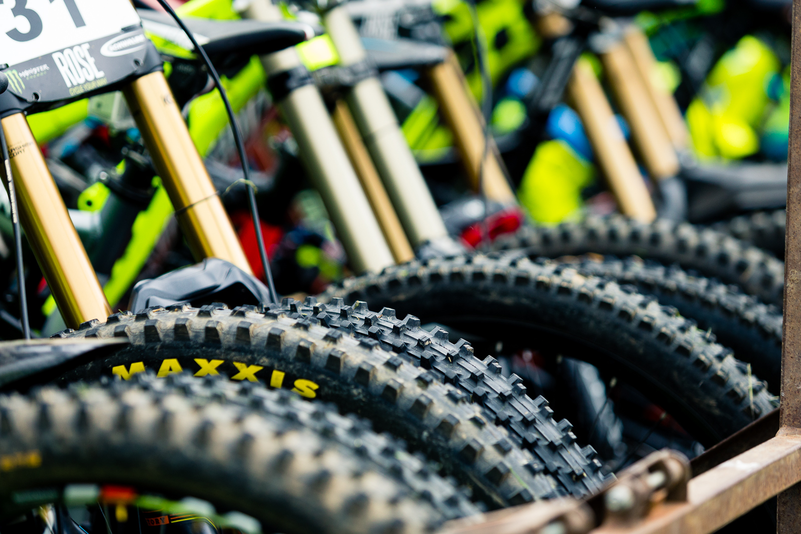 Mud Spikes at Llangollen - PIT BITS - British Downhill Series ...