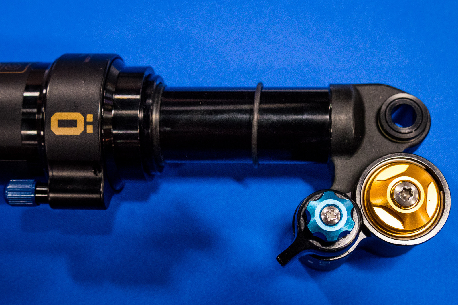 Ohlins STX22 Air Shock - 2016 Bike Components at Interbike - Mountain ...