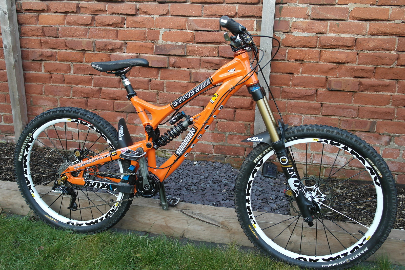 Fisha's Intense SS2 Slopestyle Enduro Mini DH - fisha's Bike Check ...