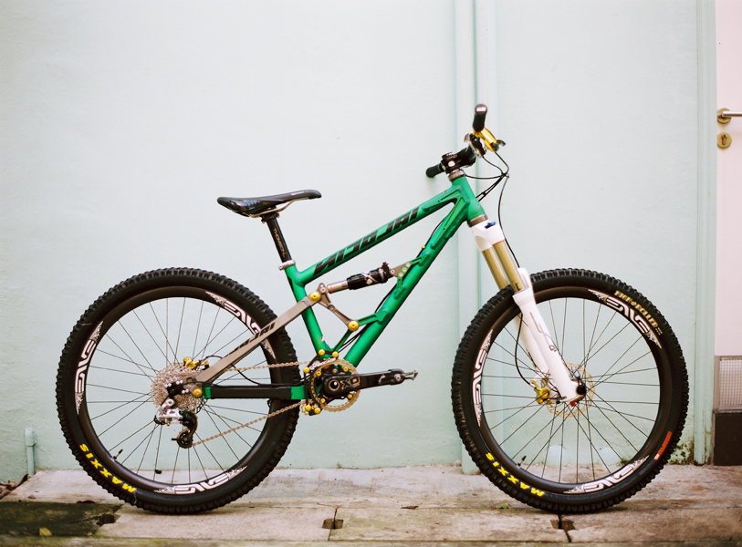 Nicolai ION 14 - Kryptonium - greywhiteblack's Bike Check - Vital MTB