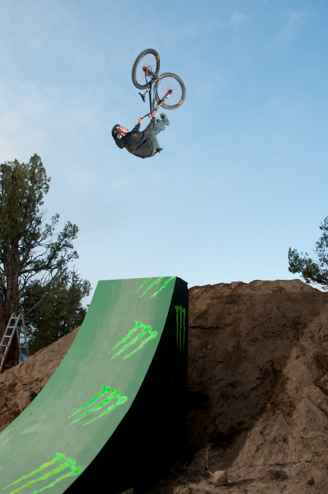 UDUG Flip whip Mitch Chubey - Jamie Goldman - Mountain Biking Pictures ...