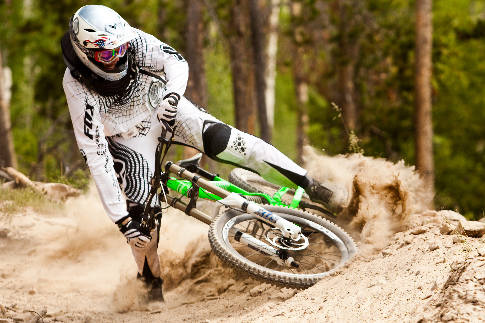 berm slash - Christian - Mountain Biking Pictures - Vital MTB