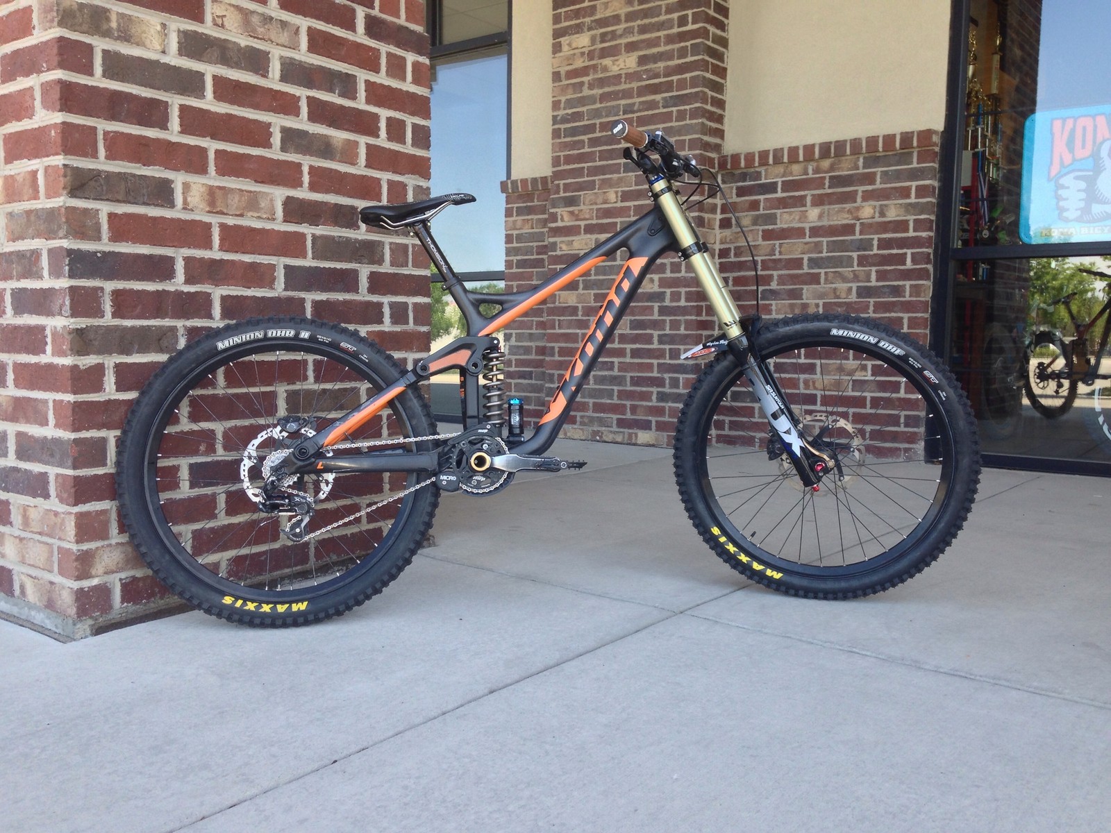 2014 Kona Carbon Supreme Operator - Greener_4's Bike Check - Vital MTB