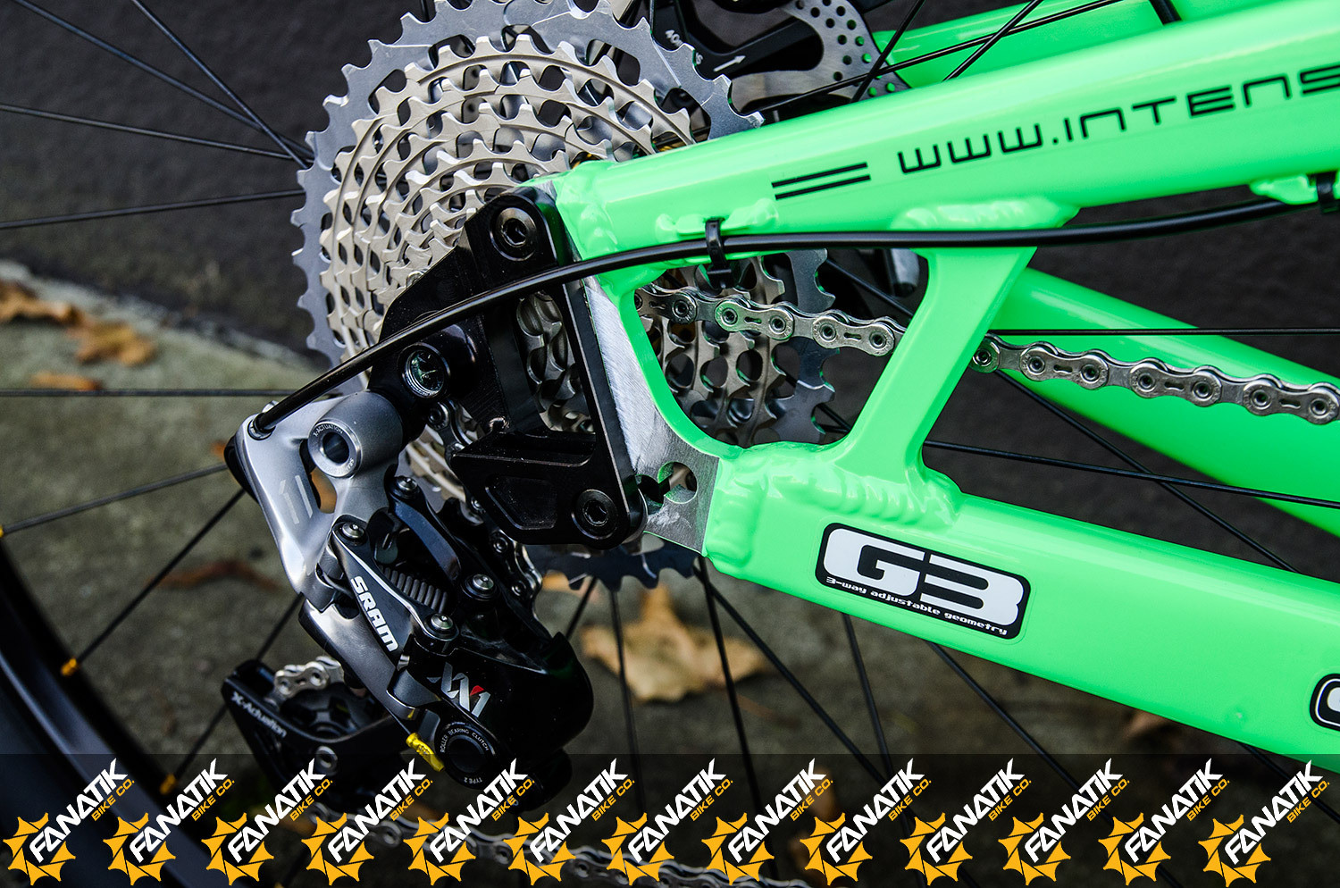 Intense Uzzi 27.5 - FanatikBikeCo's Bike Check - Vital MTB