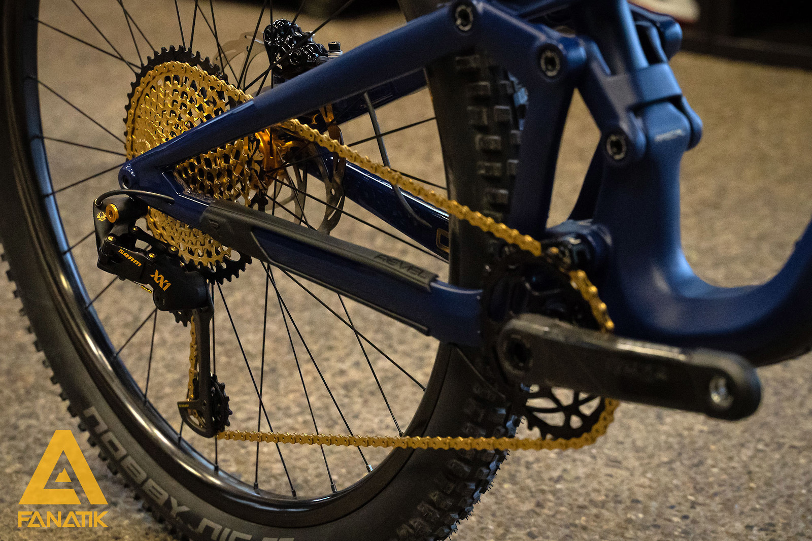 Revel Rascal - I LOVE GOLD - FanatikBikeCo's Bike Check - Vital MTB