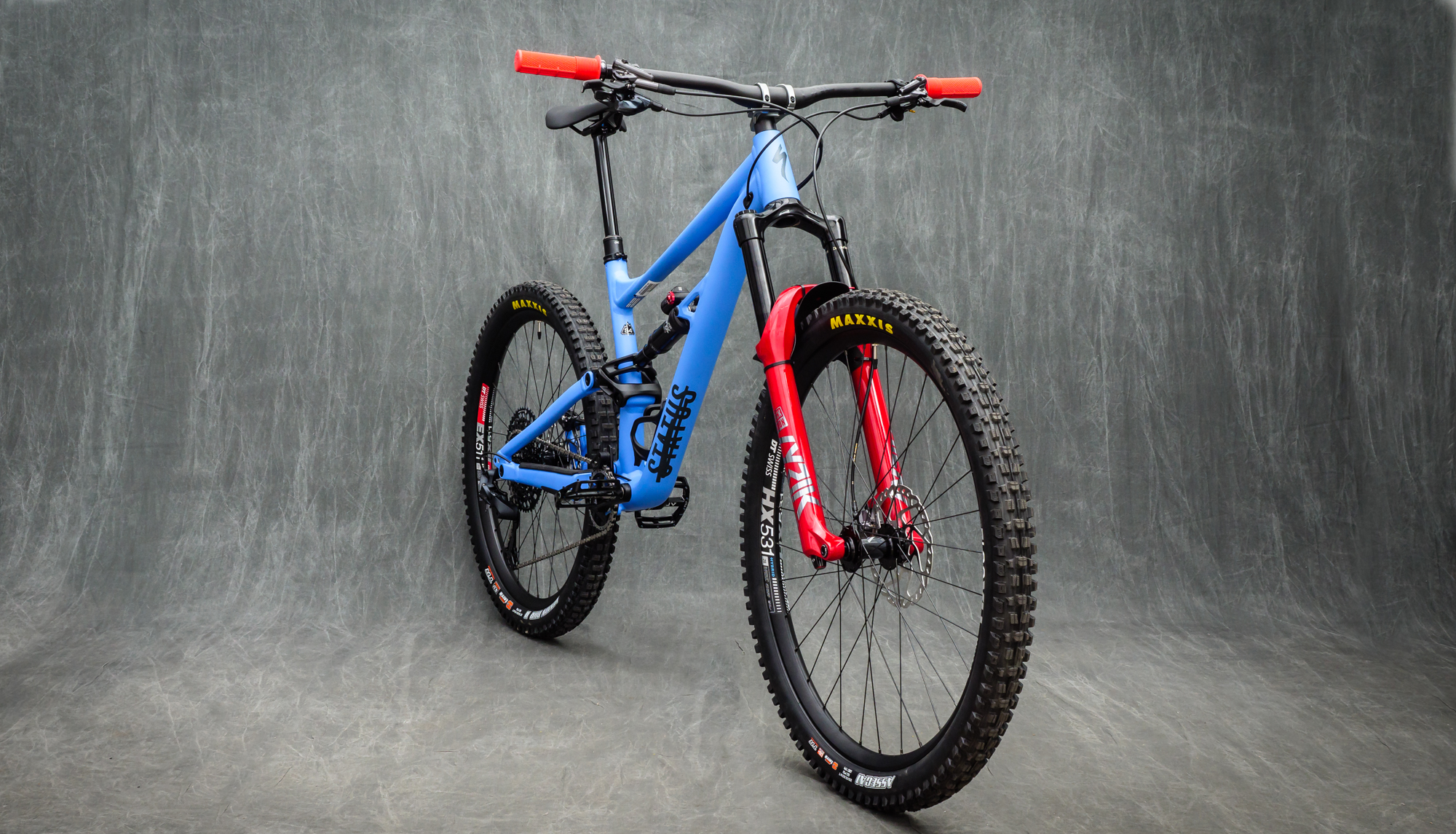 Specialized Status 160 - FanatikBikeCo's Bike Check - Vital MTB