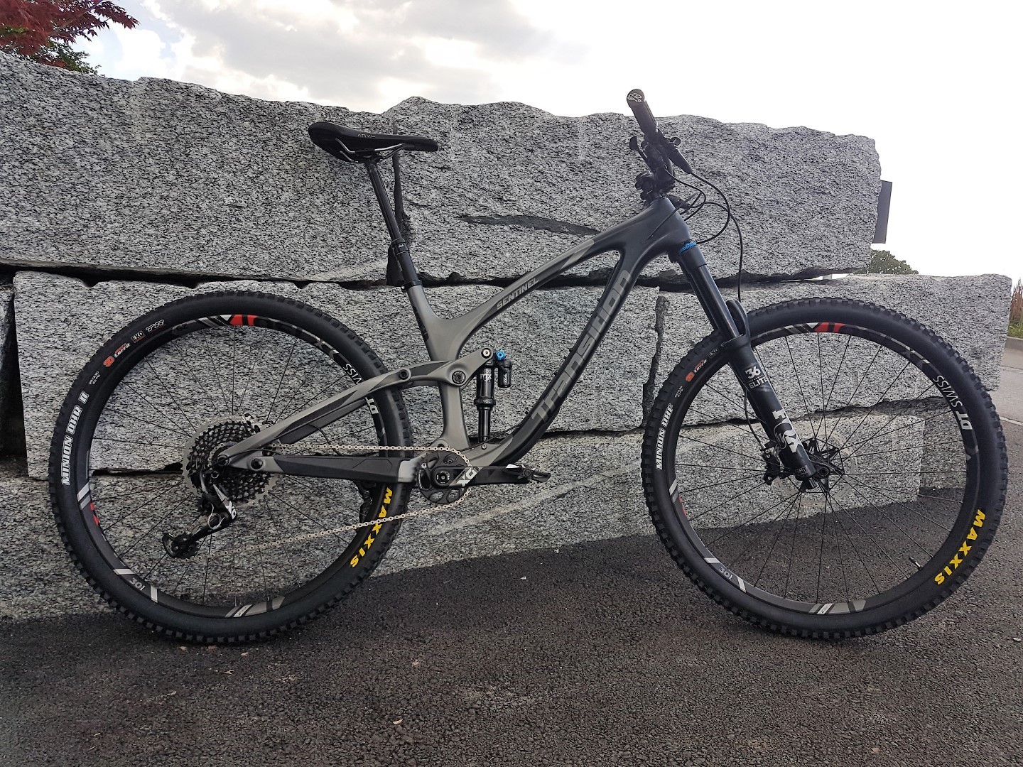 2018 Transition Sentinel Carbon - mRwhite's Bike Check - Vital MTB