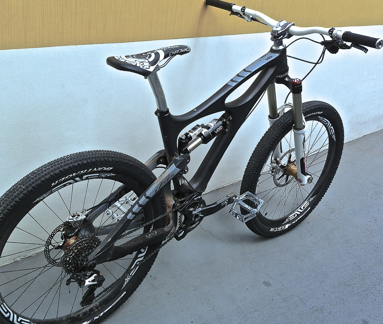 mini-dh bos setup mojo hd - luciano - Mountain Biking Pictures - Vital MTB