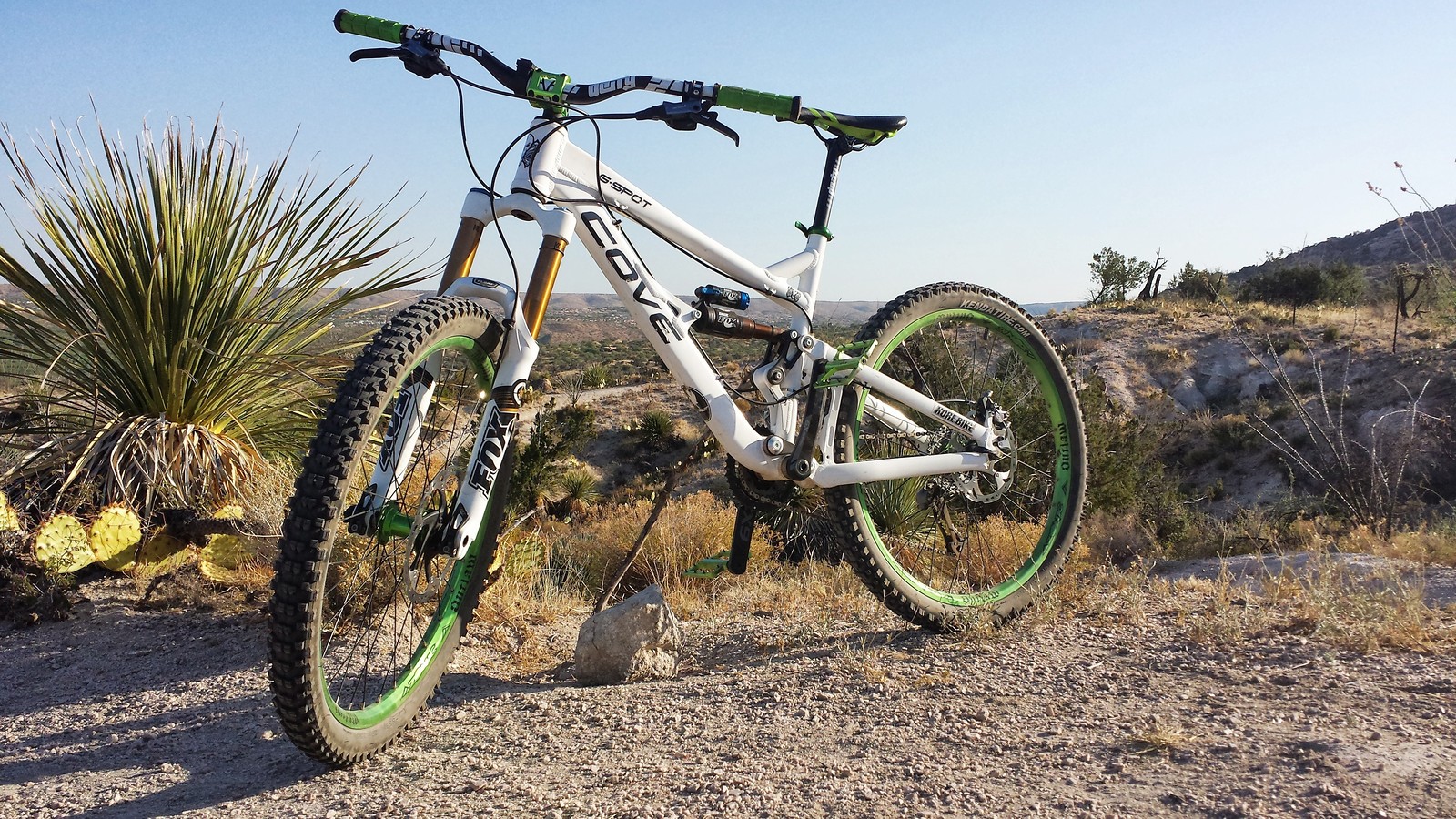 2013 Cove G-Spot - climbak's Bike Check - Vital MTB