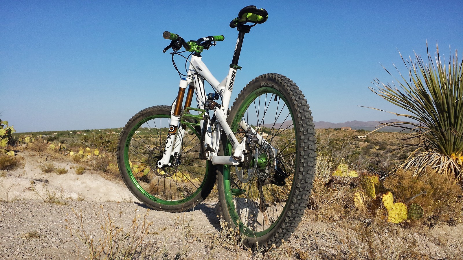 2013 Cove G-Spot - climbak's Bike Check - Vital MTB