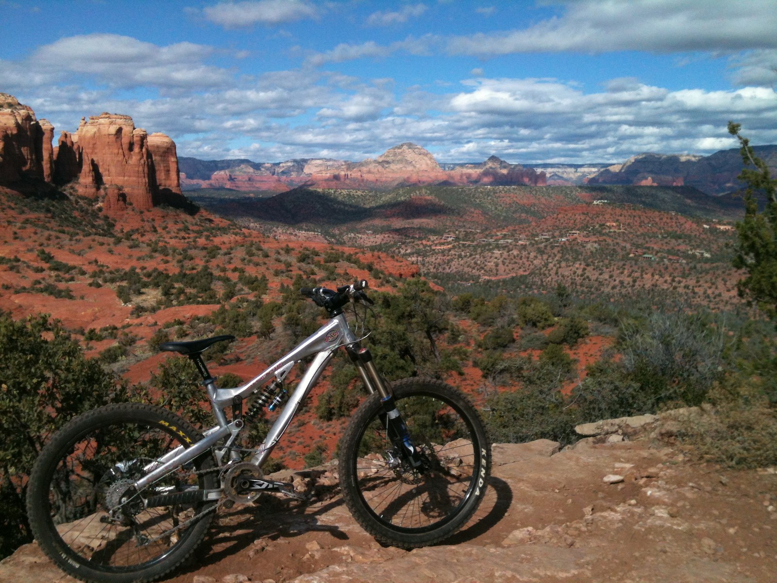 Intense Slopestyle - TMWJr777's Bike Check - Vital MTB