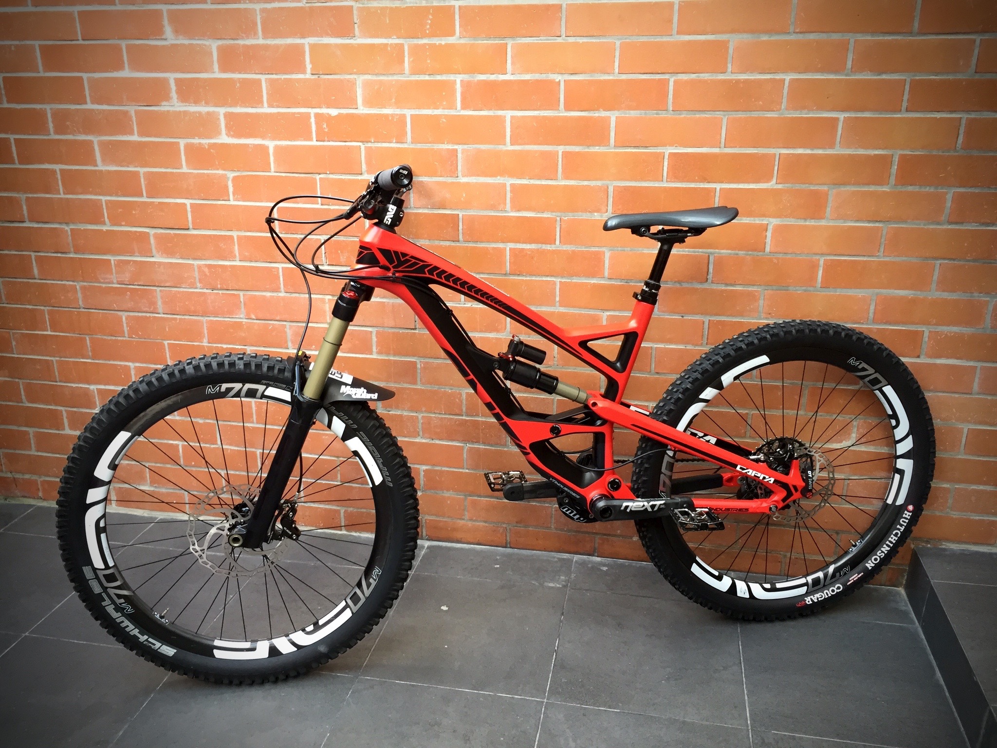 Capra CF Custom - TANK01's Bike Check - Vital MTB