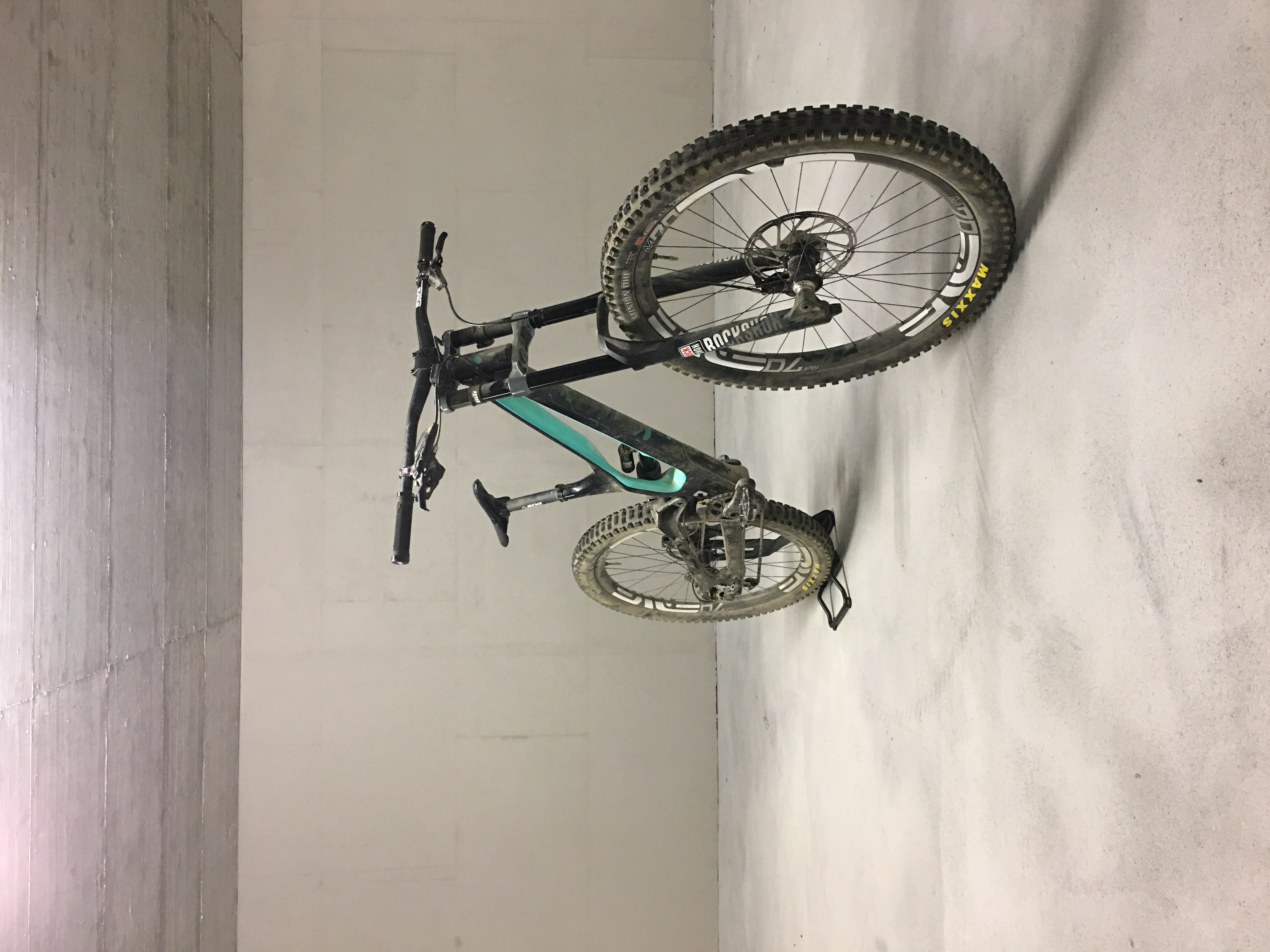 Specialized S-Works Demo 8 Custom Build - jc.ladriere's Bike Check ...