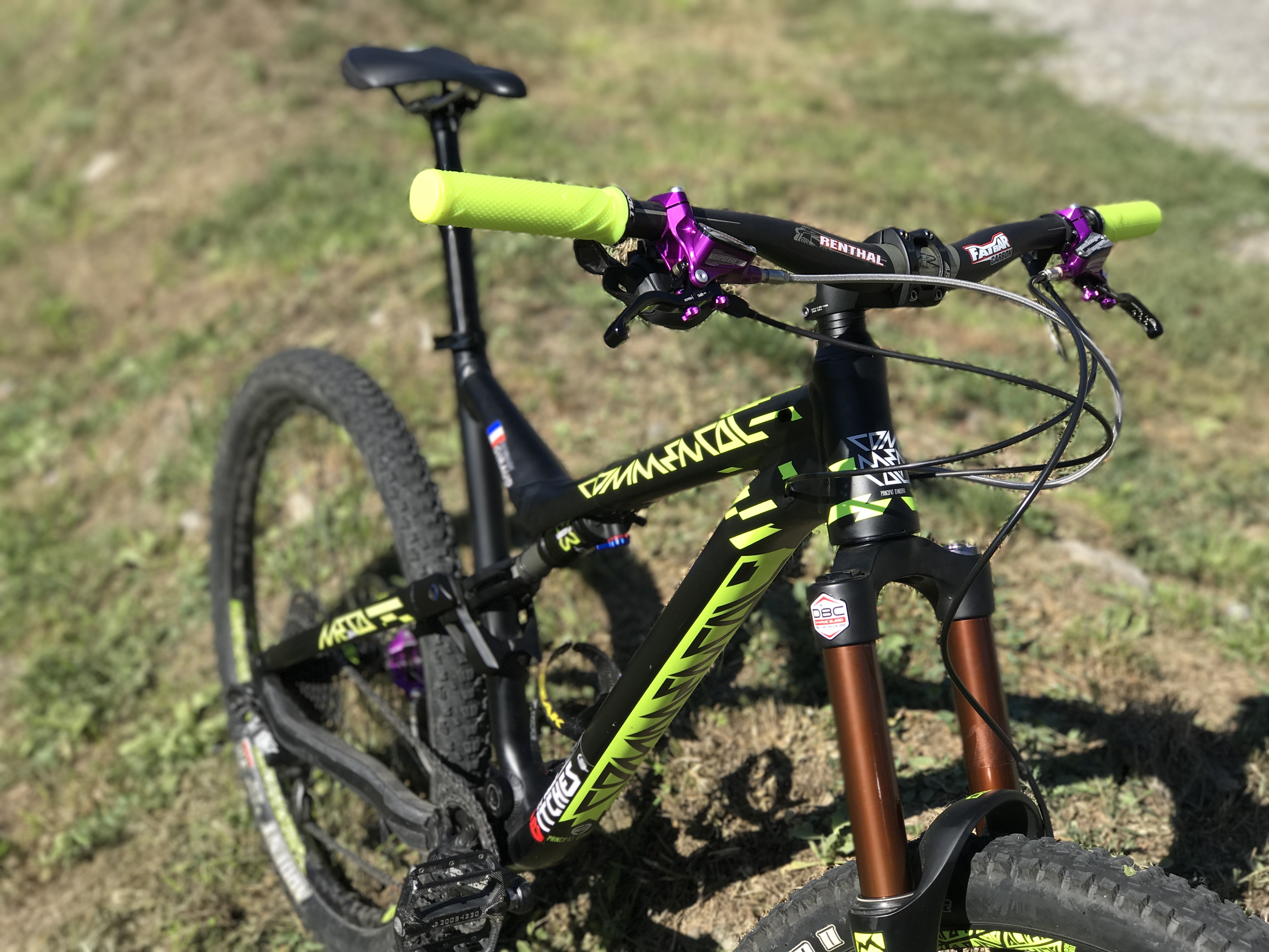COMMENCAL Meta V4 Yellow/Purple - RomOne73's Bike Check - Vital MTB
