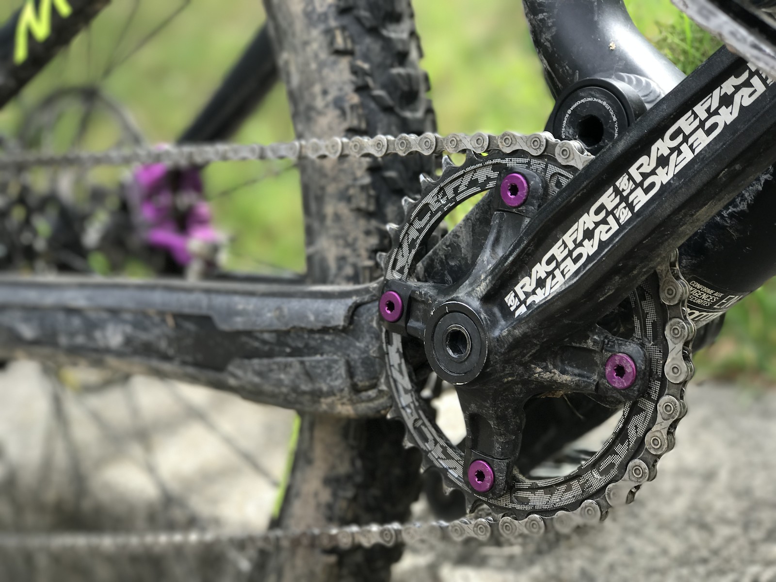 COMMENCAL Meta V4 Yellow/Purple - RomOne73's Bike Check - Vital MTB