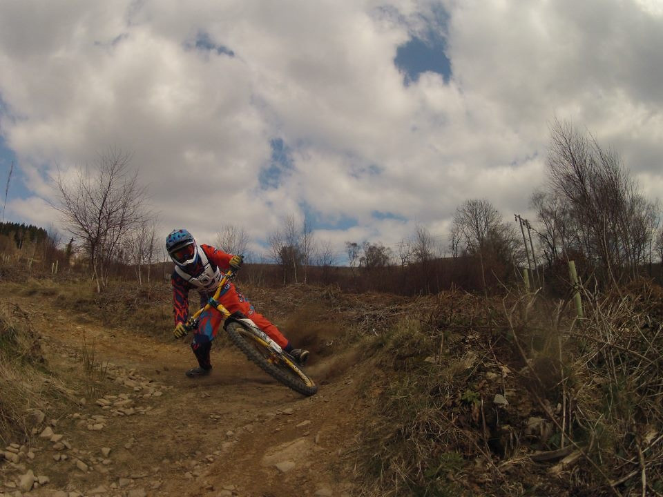 Mountain Ash DH - krazy kyle - Mountain Biking Pictures - Vital MTB