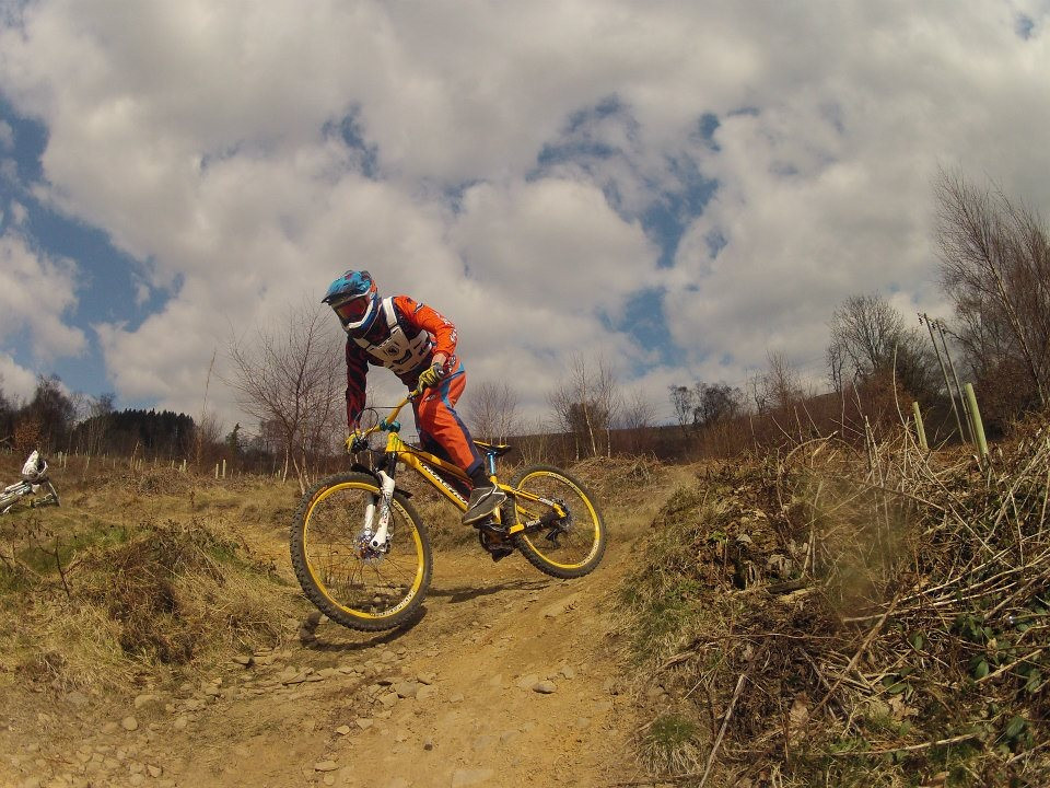 Mountain Ash DH - krazy kyle - Mountain Biking Pictures - Vital MTB