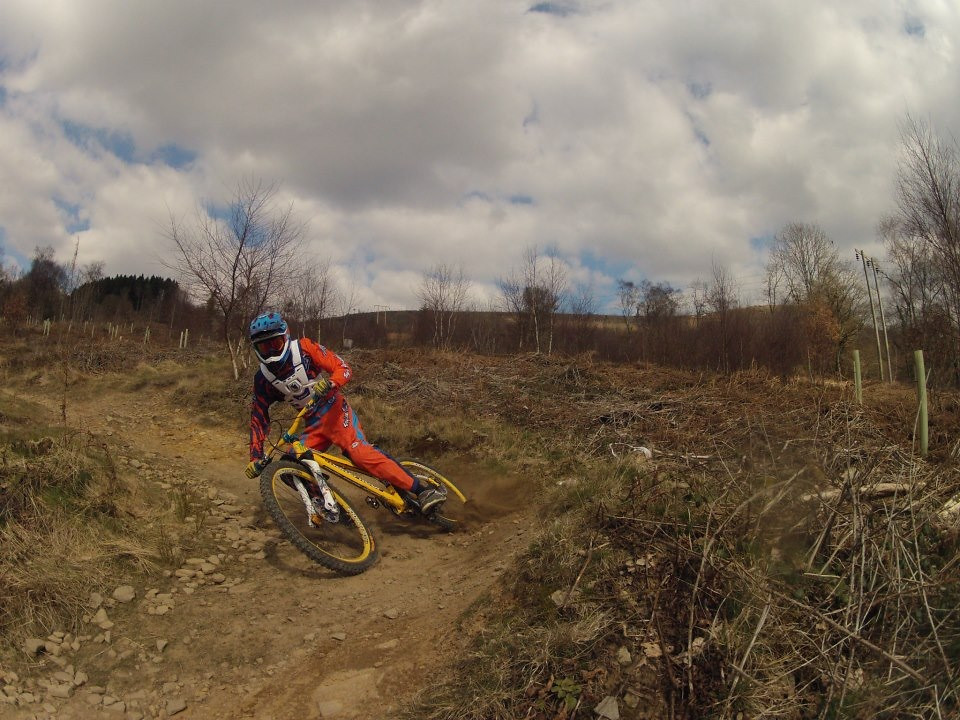 Mountain Ash DH - krazy kyle - Mountain Biking Pictures - Vital MTB