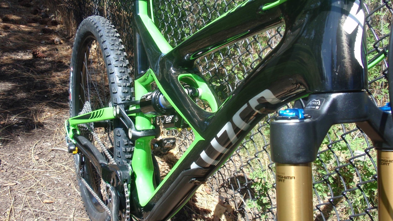 Specialized Enduro Carbon - kntmare's Bike Check - Vital MTB