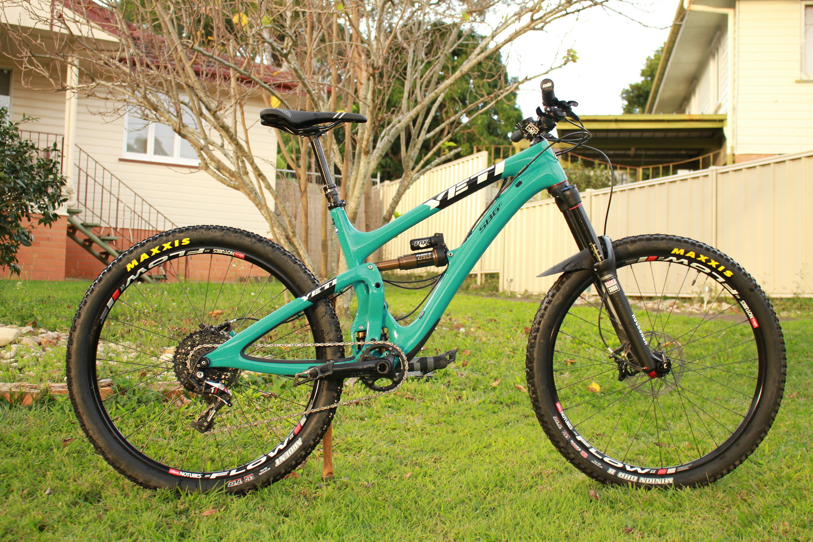 Yeti SB6c - Ava - Bam Silva's Bike Check - Vital MTB