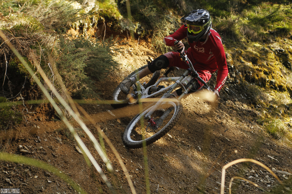 Slaying a natural berm - CaldwellVisuals - Mountain Biking Pictures ...