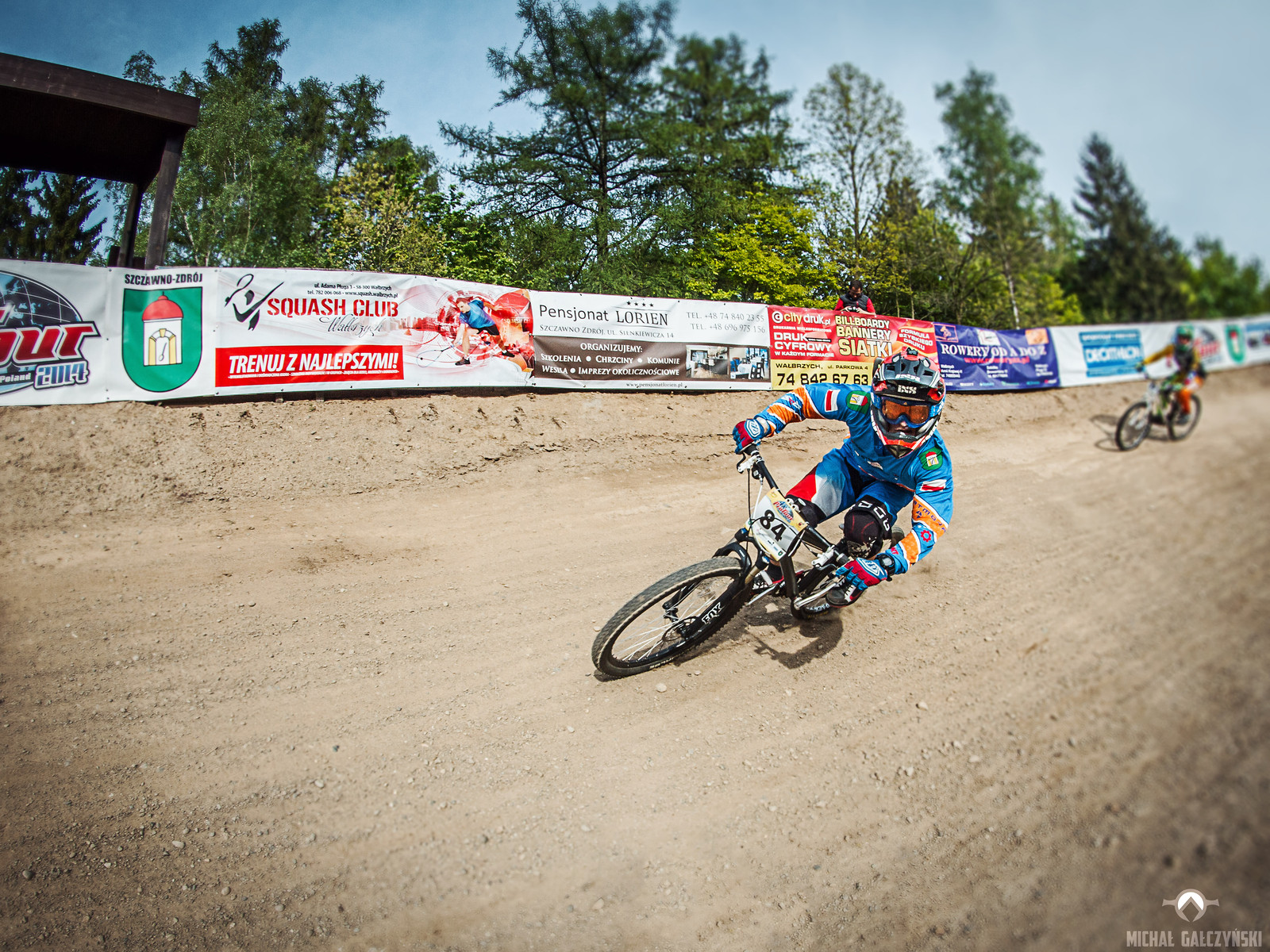 4x Pro Tour Sunny Meadow - Kick!Photo - Mountain Biking Pictures ...