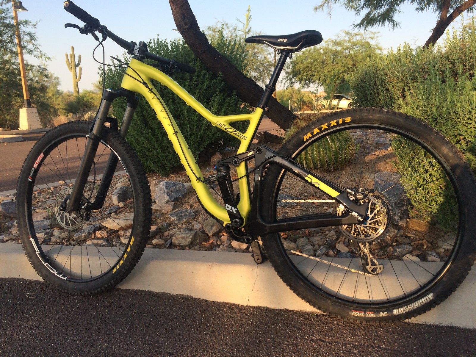 Niner JET 9 RDO V2 Goldfinch - Alexptdmg's Bike Check - Vital MTB