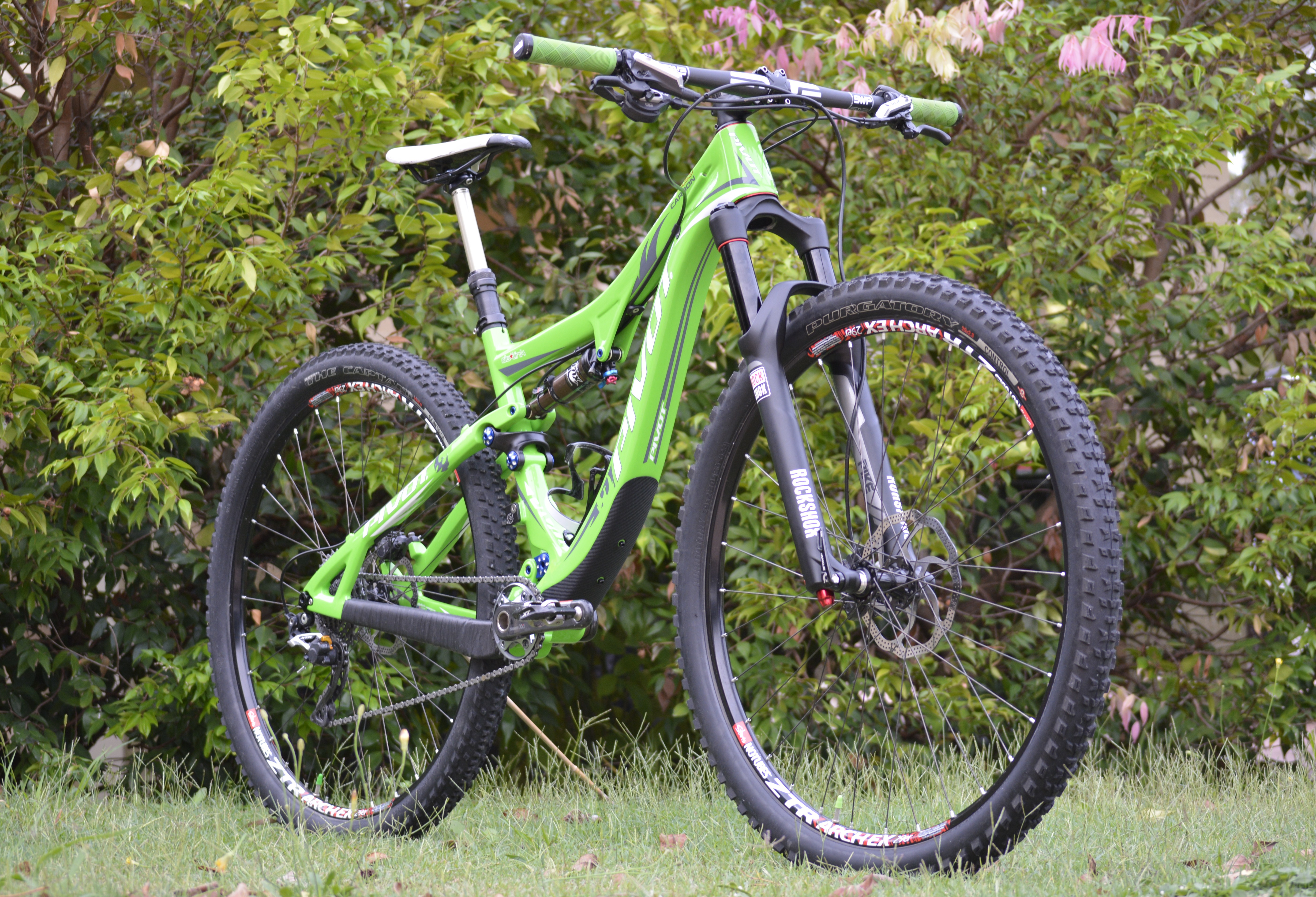 Pivot Mach 429 Carbon with Pikes - Dano_mtb's Bike Check - Vital MTB
