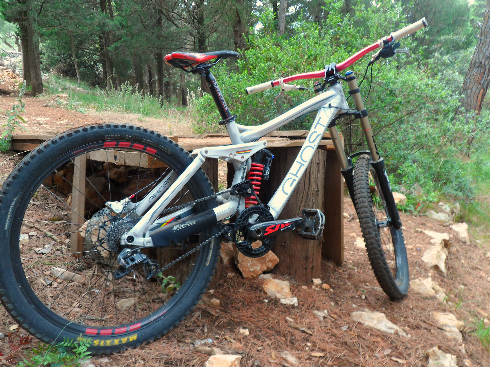 Ghost DH 9000 2013 - MariaWana's Bike Check - Vital MTB