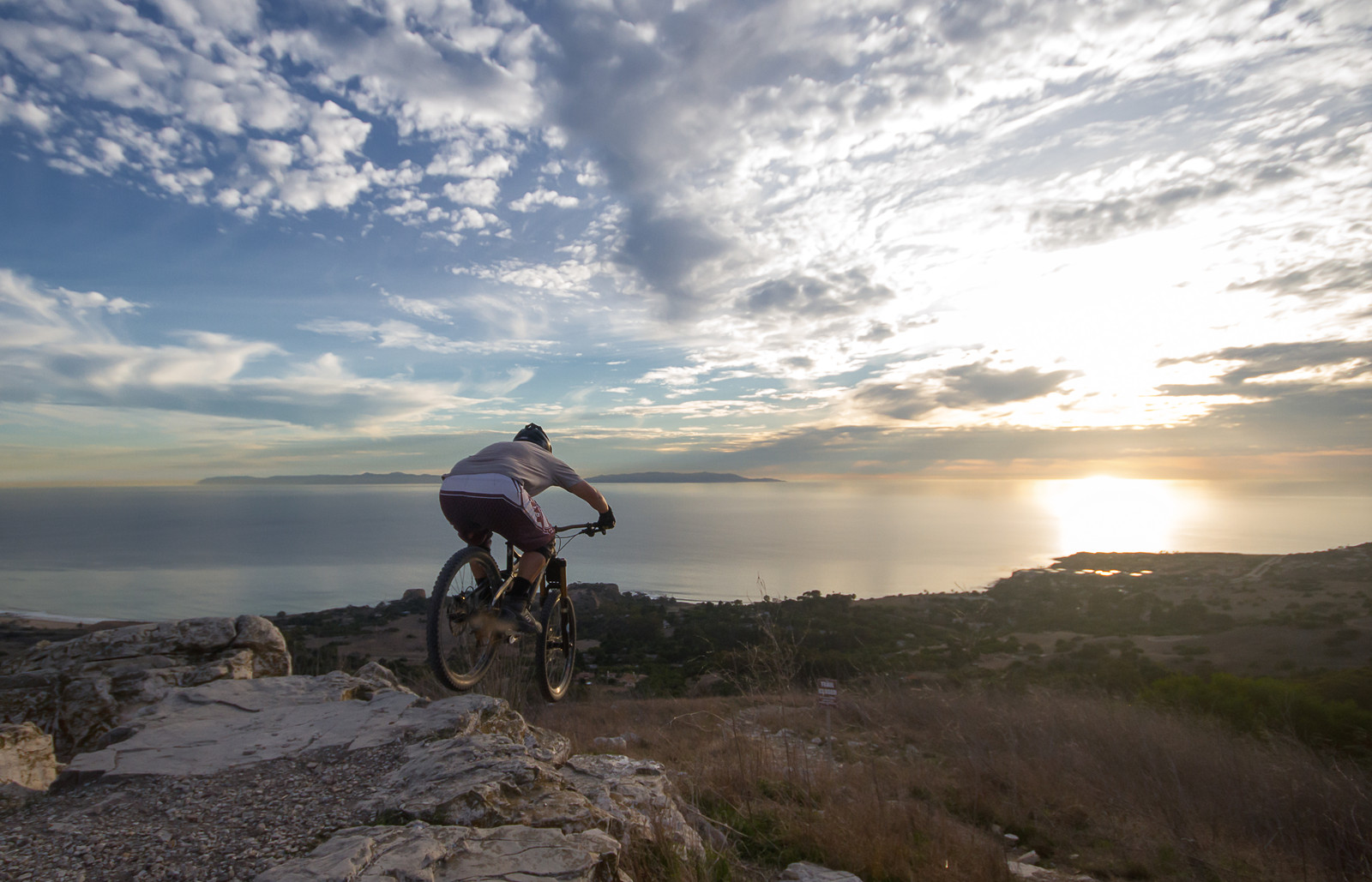 Ocean view drop - Stillmrg Photography - Mountain Biking Pictures ...