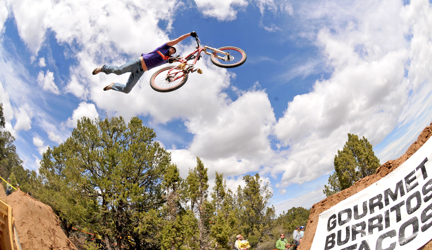 Mike Metzger superman - Brycerink - Mountain Biking Pictures - Vital MTB