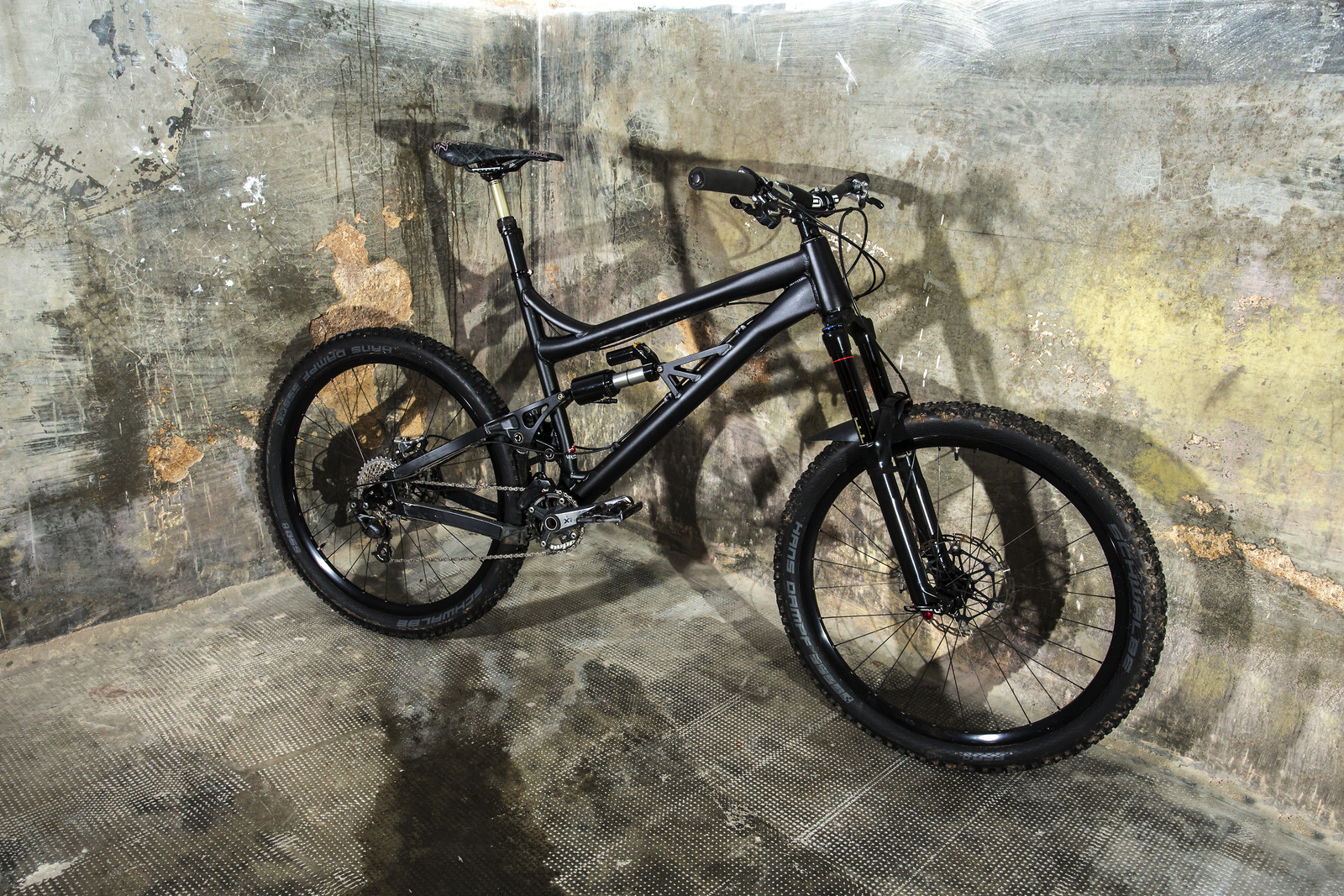 Banshee Rune v2 2013 - 650b - 27.5 - JansonJanson's Bike Check - Vital MTB