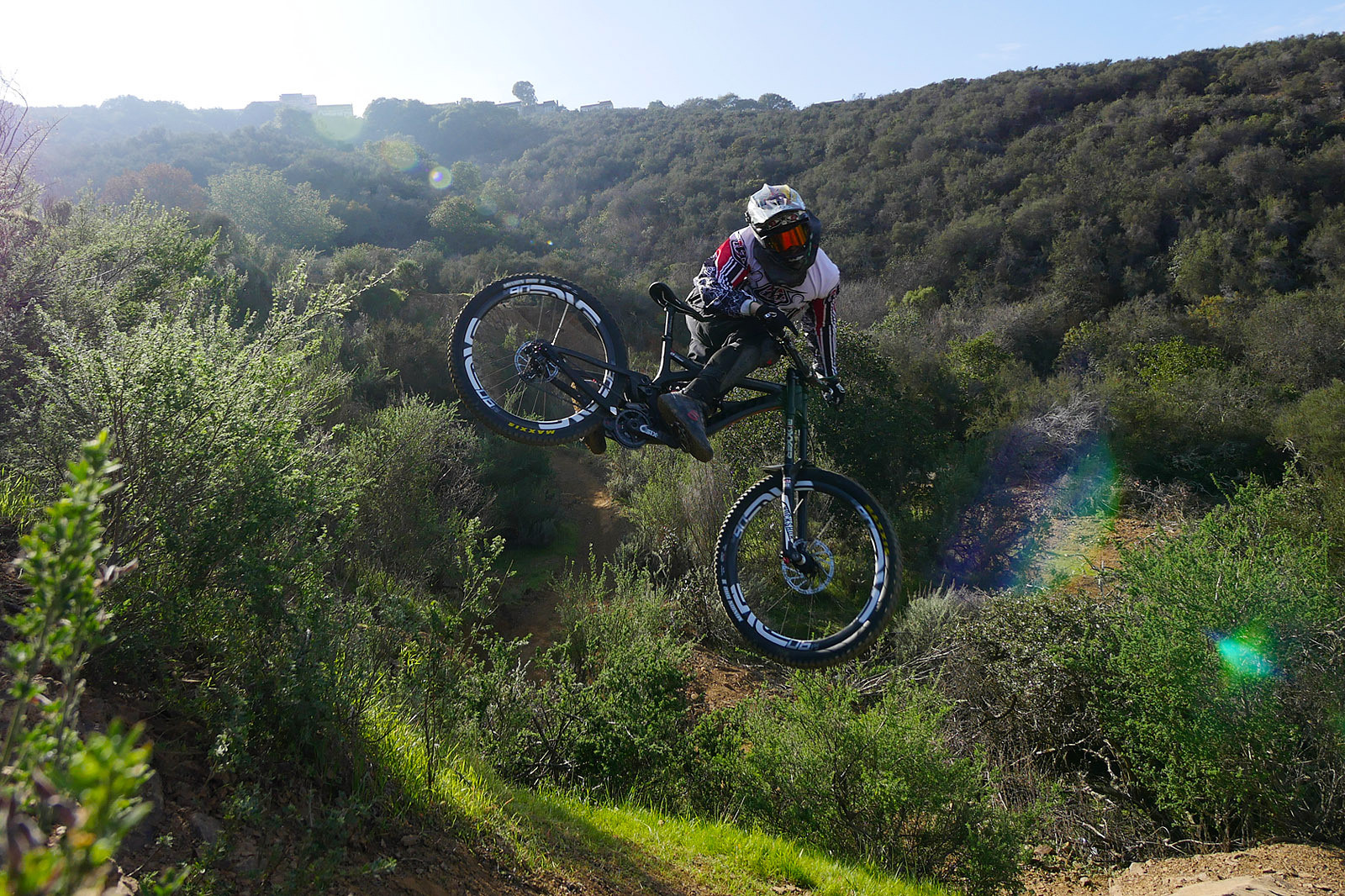 2015 Pivot Phoenix Carbon - immortal's Bike Check - Vital MTB