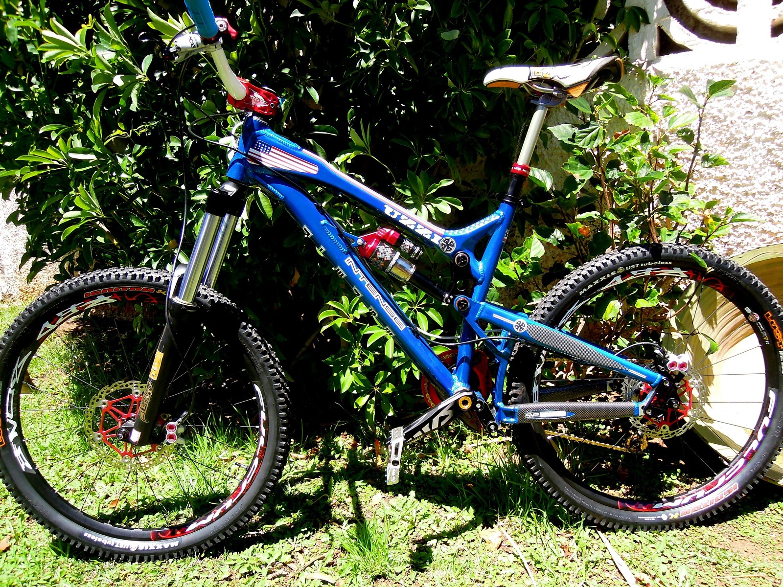 Intense uzzi american soul - rickysquare's Bike Check - Vital MTB