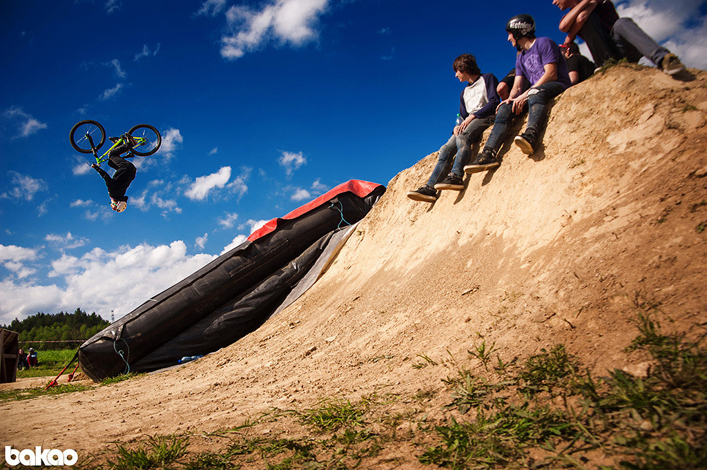 backflip - bakao.ownlog.com - Mountain Biking Pictures - Vital MTB